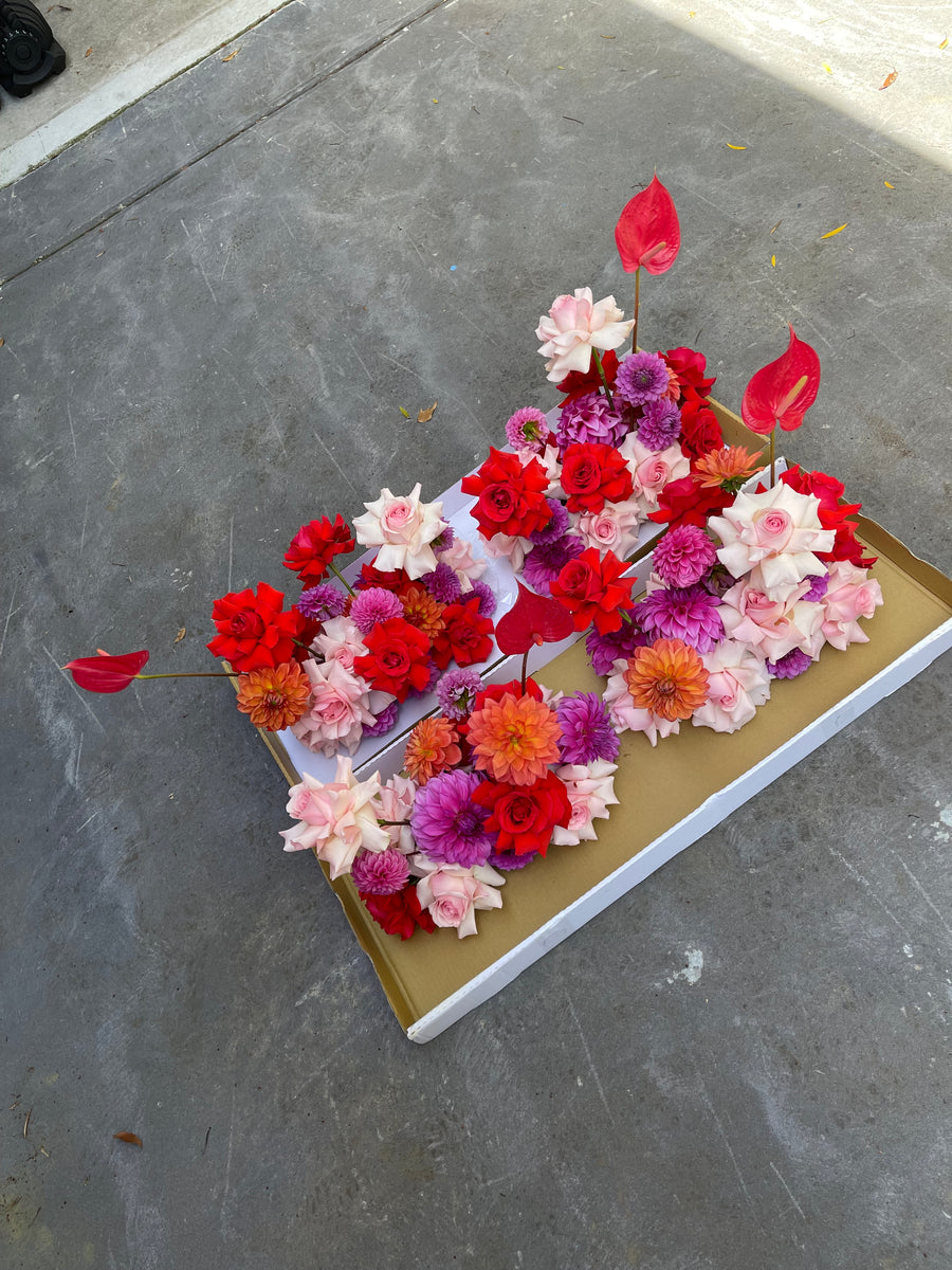 CUSTOM TABLE CENTREPIECE – Amalfi Floral Design